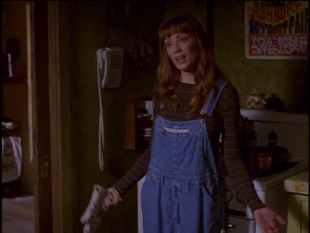 Girls Wearing Denim Overalls: Photos From Film and Television Shows 2