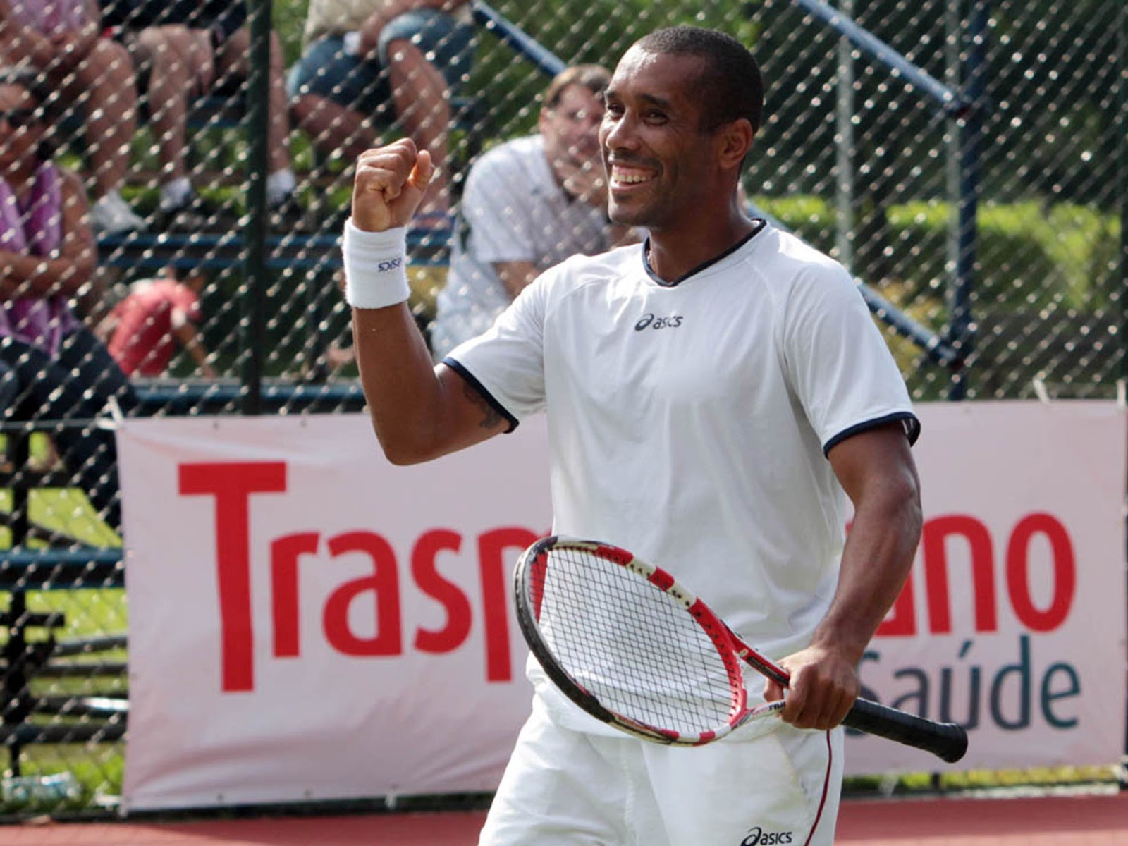 Júlio Silva é o único brasileiro nas 4ª de final de challenger colombiano - Esporte Paulista