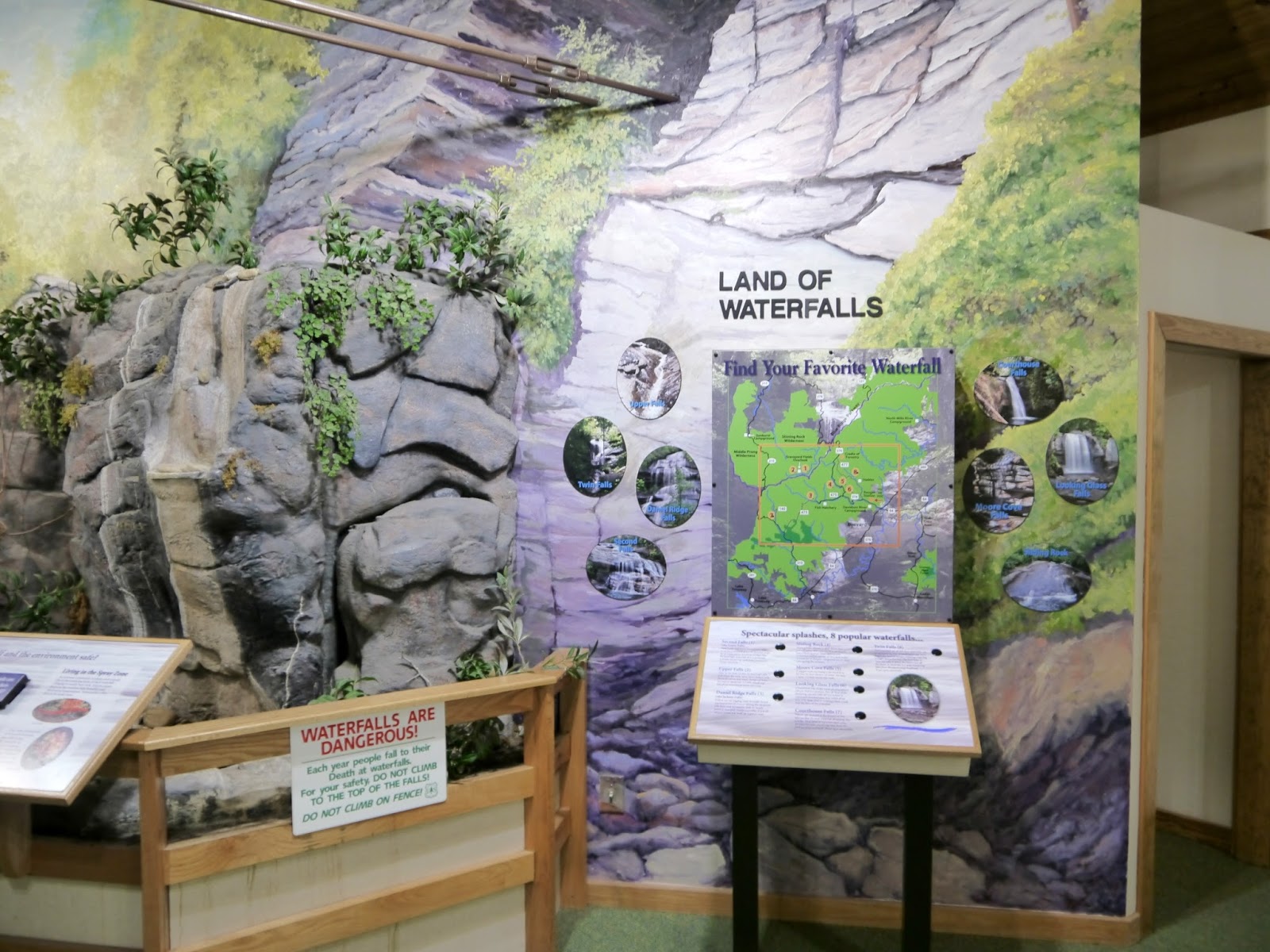 American Travel Journal: Visitor Center - Pisgah Ranger Station ...