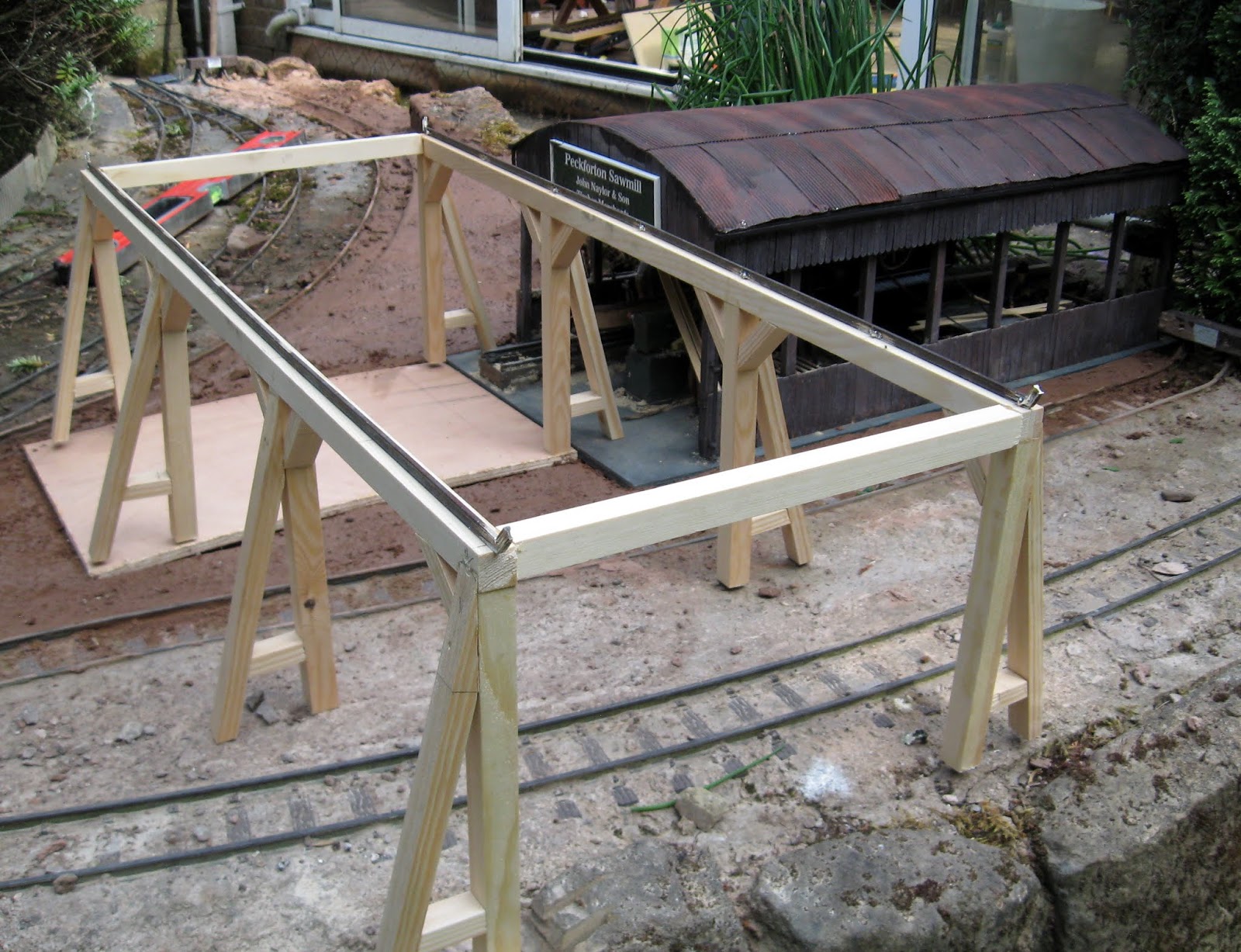 Peckforton Light Railway: How I constructed a timber gantry crane