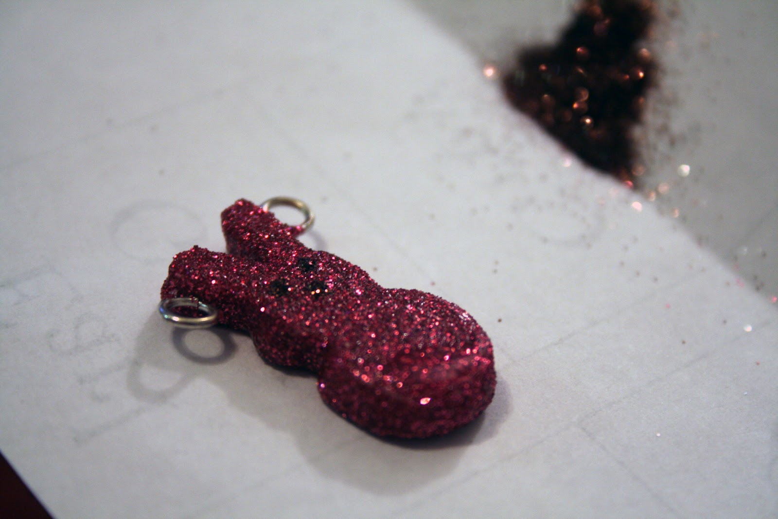 The Experimental Crafter: IC#6- A Glittery Peeps Necklace Tutorial