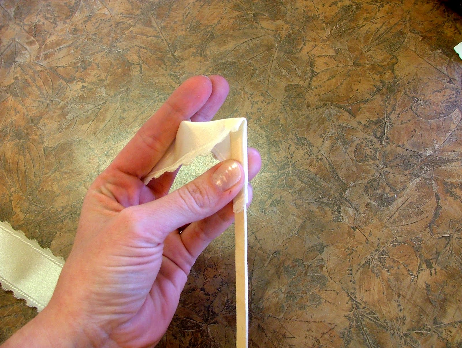 Andrea's Bow Cottage: Ribbon Roses