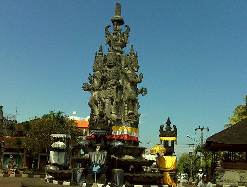 Patung Kanda Pat Sari in Klungkung BALI