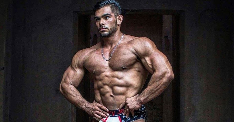 Worldwide Bodybuilders: Mexican muscle guapo Charly Rodriguez Hernandez