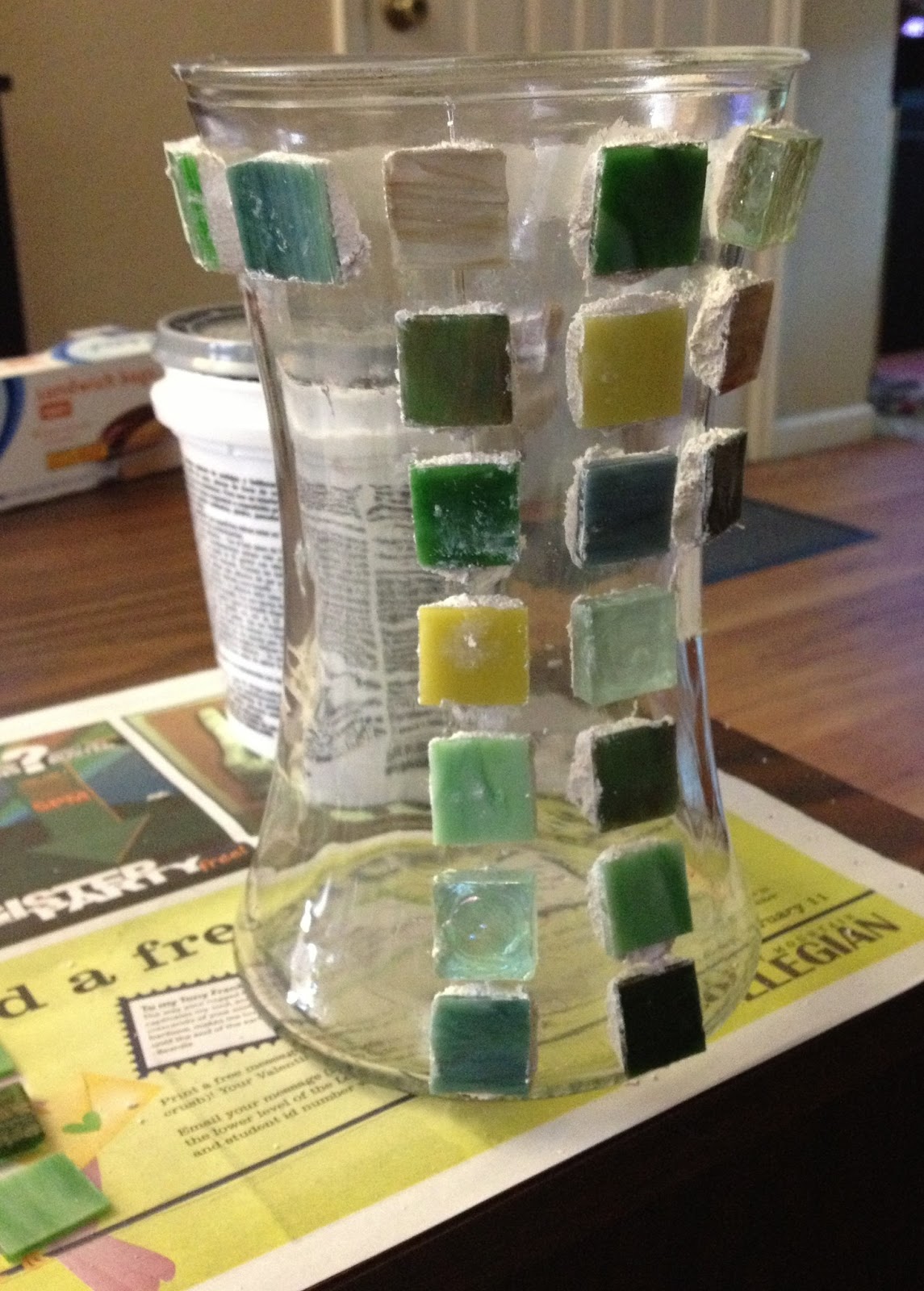 DIY Horticultural Projects and Crafts: Mosaic Flower Pots and Vases