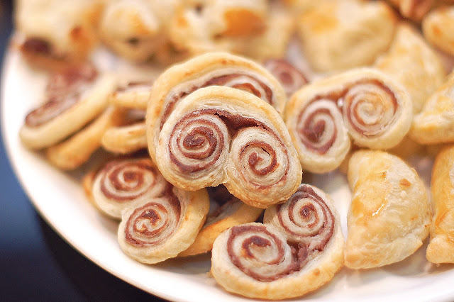 In Michelle's Kitchen: Red Bean Puff Pastries