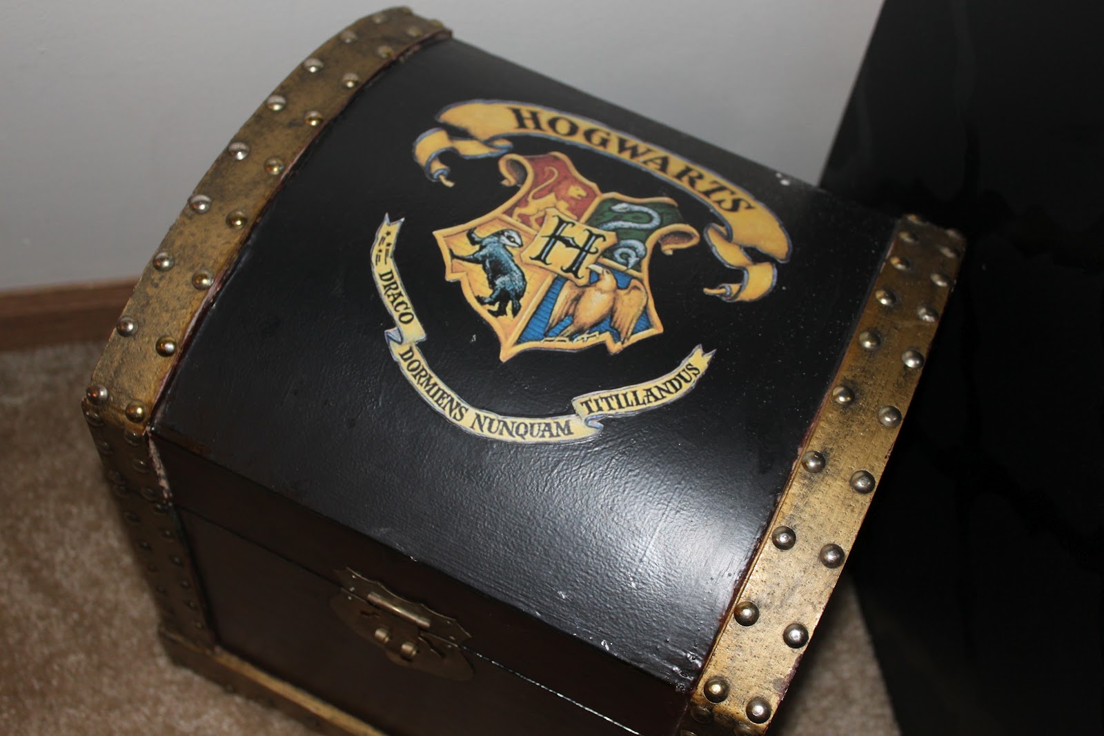 Hogwarts trunk | Harry potter room, Harry potter decor, Harry potter diy