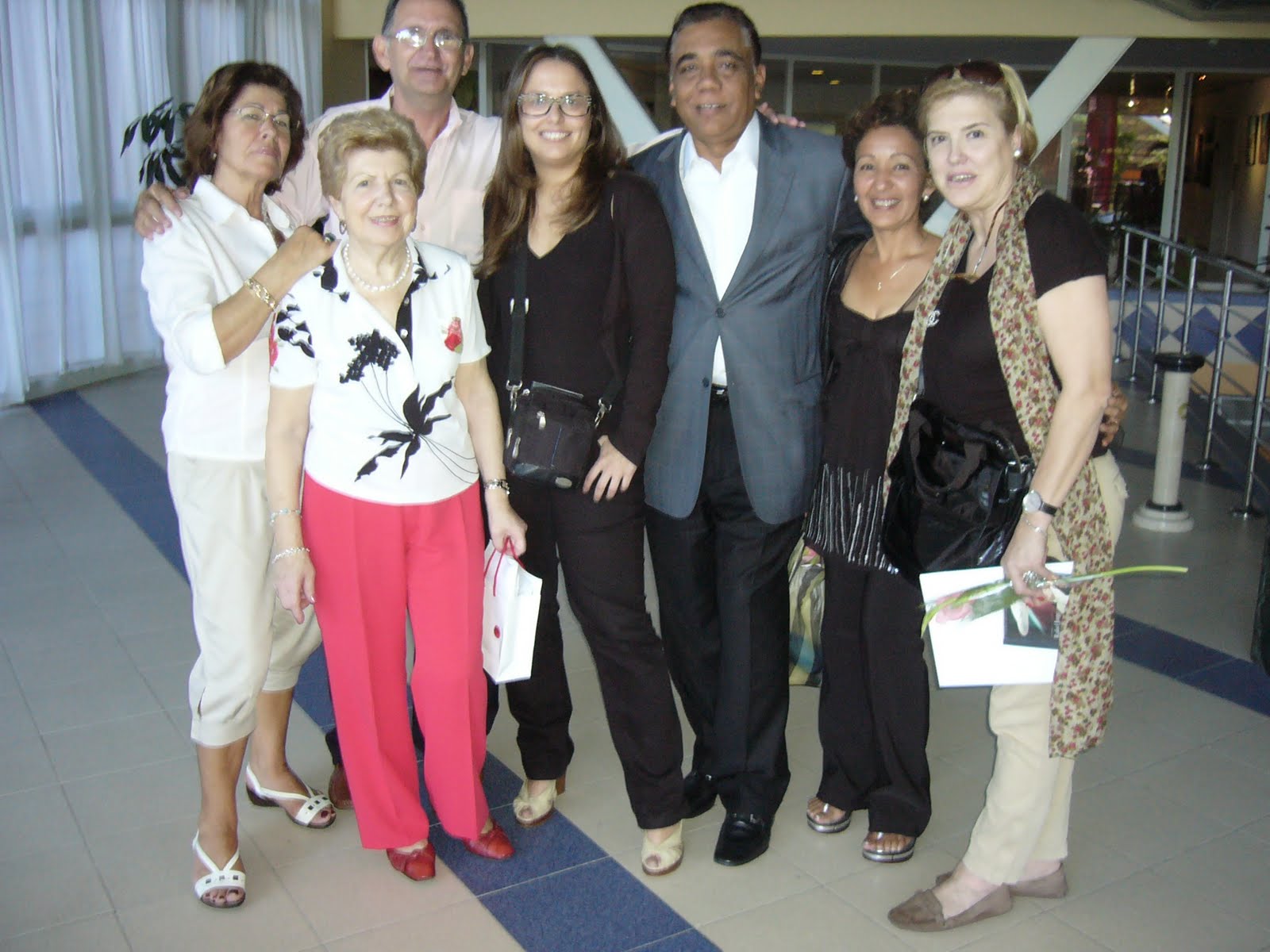 LAS MIL CARAS DE MI CIUDAD: ARTÍCULO DE MI AMIGA DELIA SÁNCHEZ CON ...