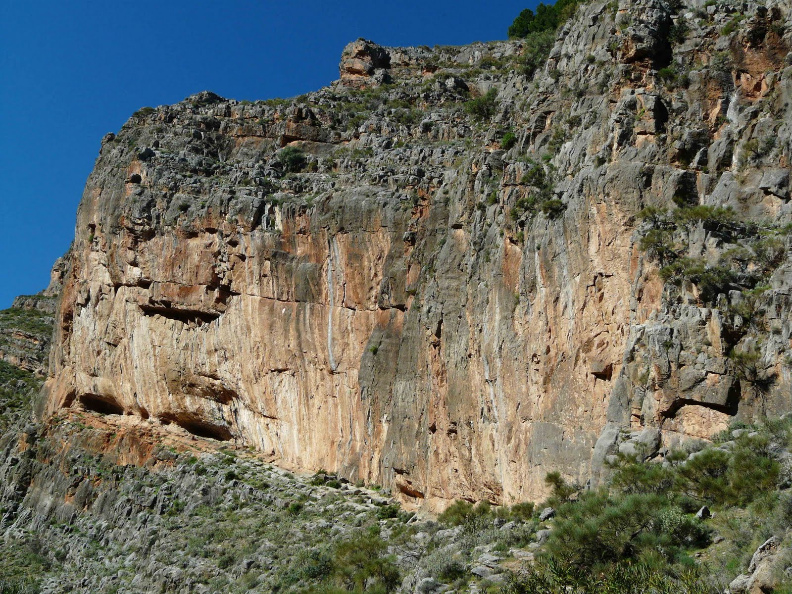 Sáltatela!!! (Si es necesario): Barranco de Cacin