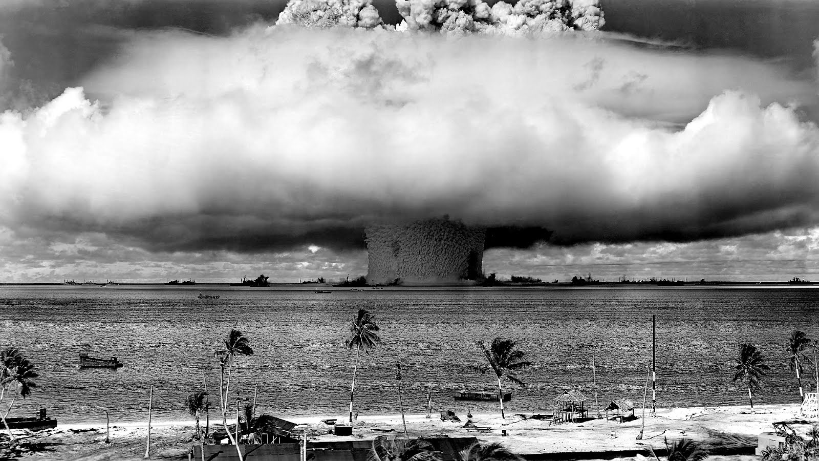 Trinity (nuclear test) Photo - Photo Choices
