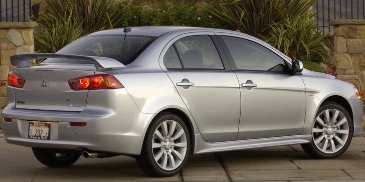 Booms Blog: MITSUBISHI LANÇA NO BRASIL O SEDÃ ESPORTIVO LANCER