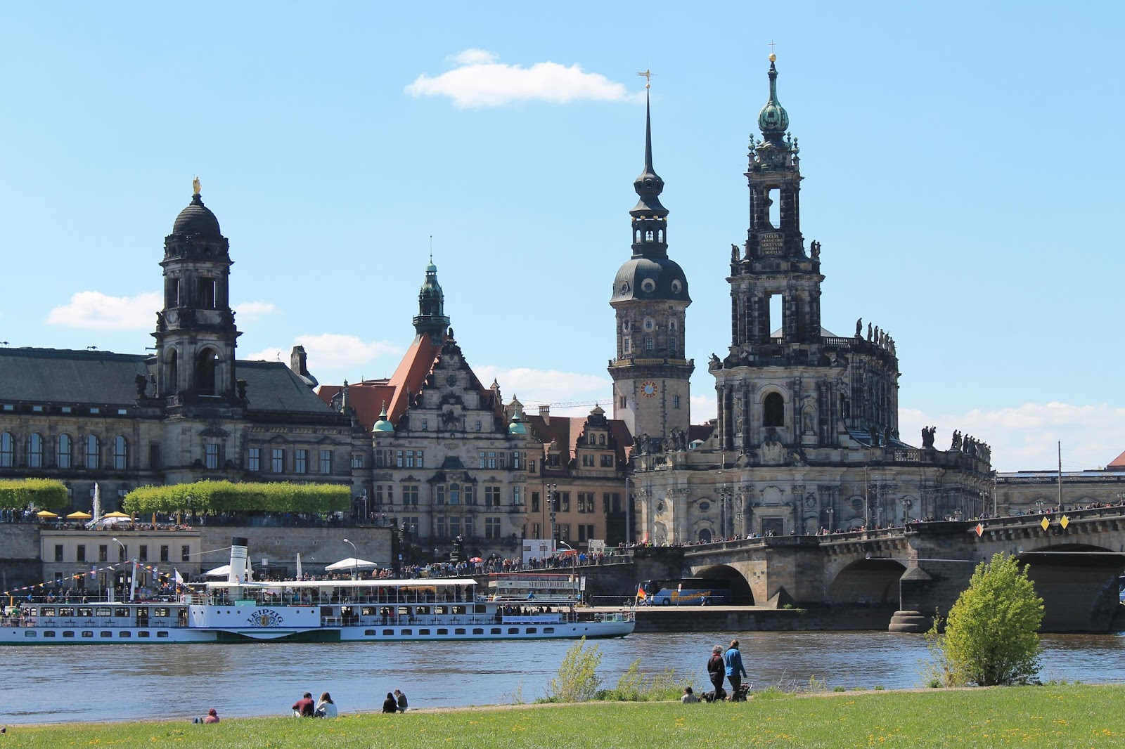 Travels and Trdelnik: Weekend trip to Dresden!!!