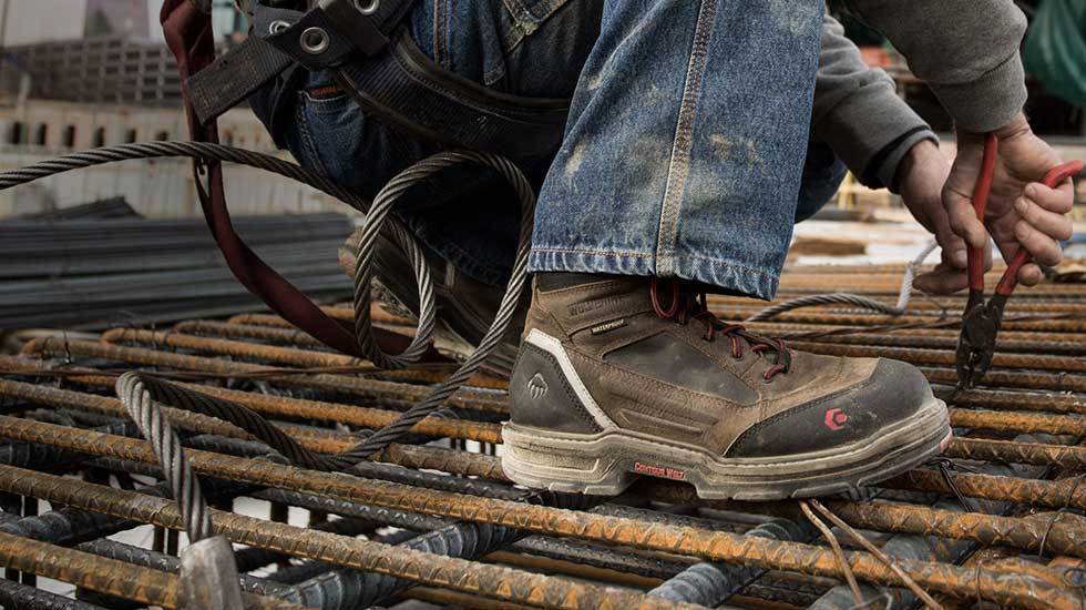 Pemilihan Sepatu Safety untuk Kerja - Sepatu Safety Shoes - Safety ...