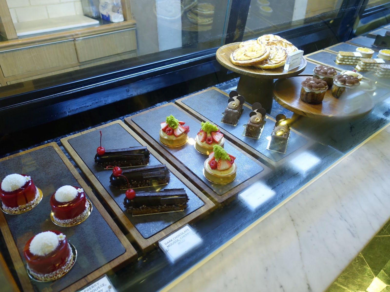 Erawan Bakery at Grand Hyatt Erawan (Bangkok, THAILAND) ★★☆☆☆ | A ...