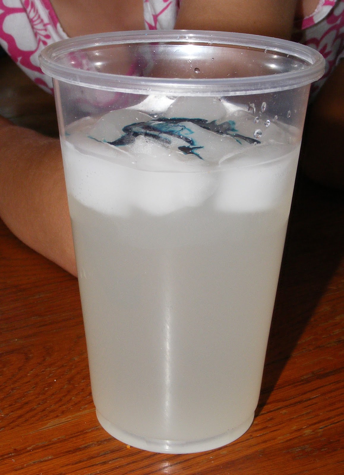 Ten kids and a Dog: Which is more dense, salt water or fresh water?