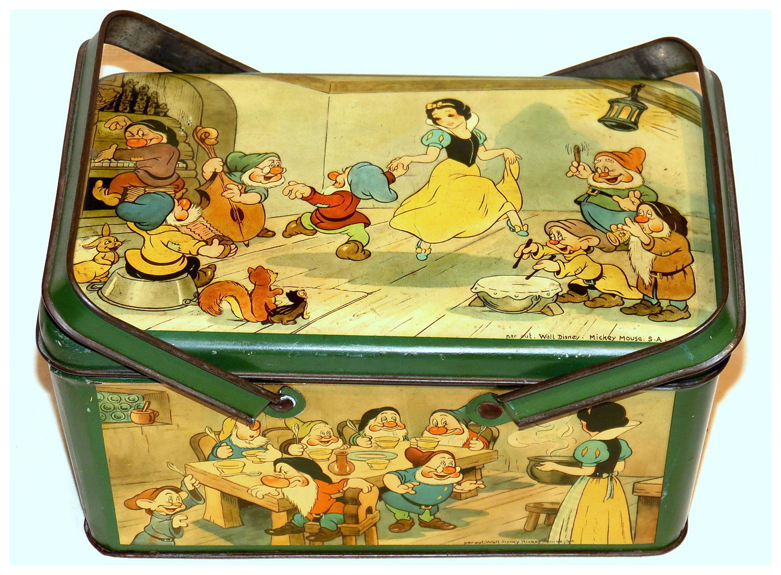 Filmic Light - Snow White Archive: 1938 Belgian Snow White Lunchbox