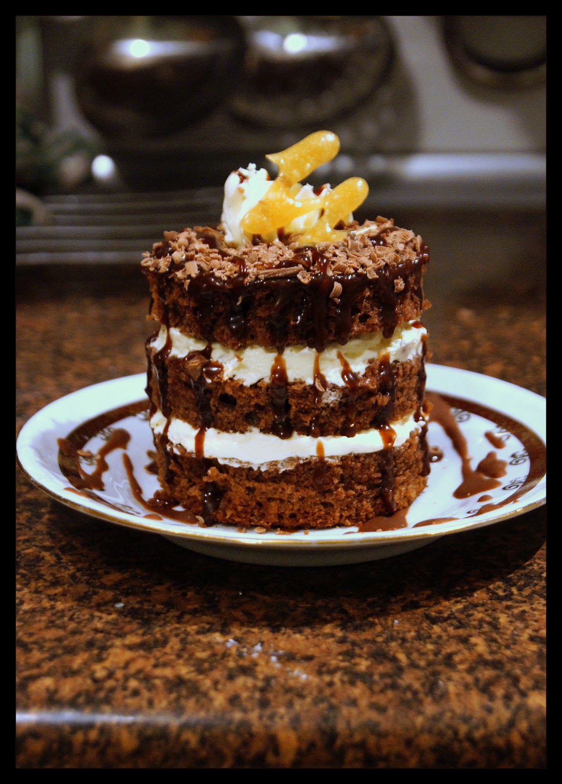 Teen's Kitchen: Czekoladowy mini tort z kremem budyniowo-maślanym