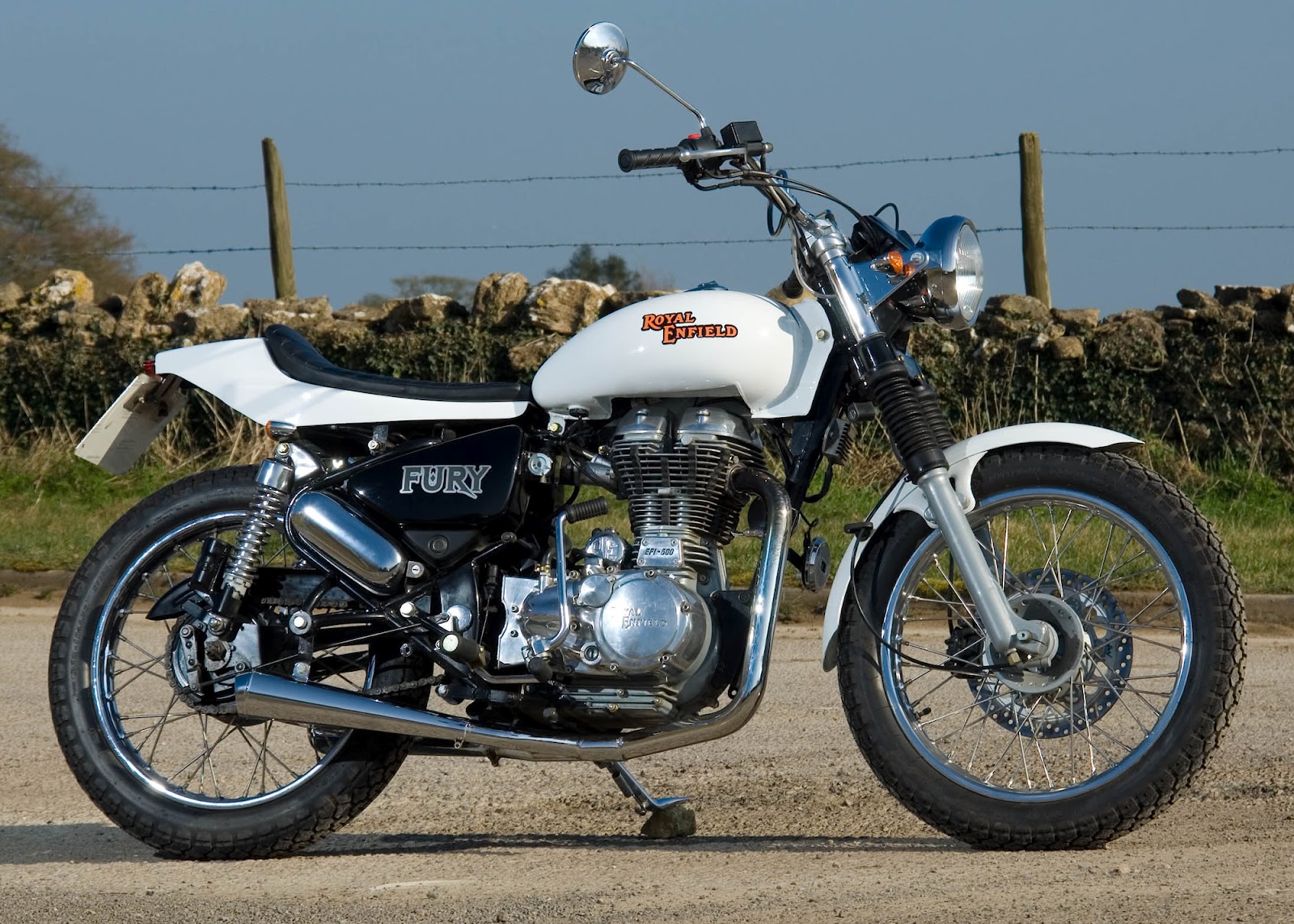 Racing Cafè: Royal Enfield Fury 500 by Watsonian Squire