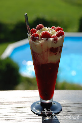 Tortenpoesie: Eis am Sonntag - heute: Heiße Liebe