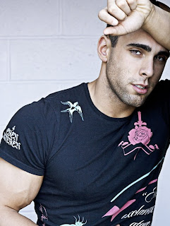 Flawless Male: Amazing: Tom Duer