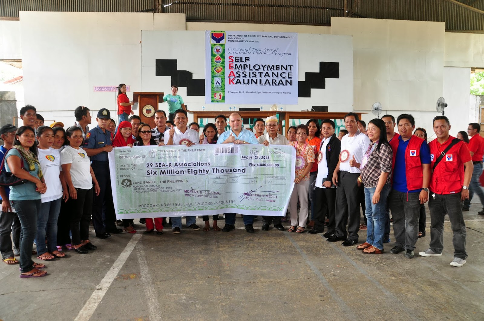 Sarangani Today: Sustainable Livelihood Program beneficiaries receive P6M