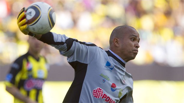 ANOTANDO FÚTBOL *: DEPORTIVO ITALIA & DEPORTIVO PETARÉ