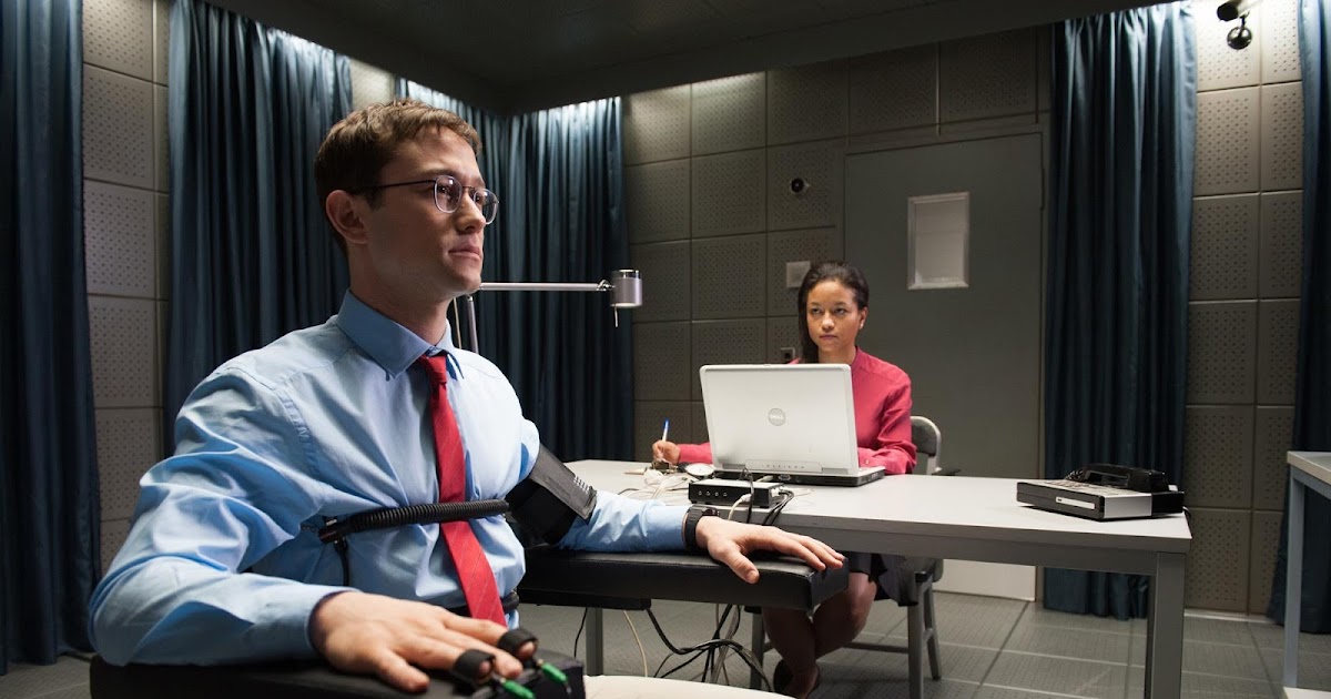 Movie Review: Snowden (2016) | The Ace Black Movie Blog