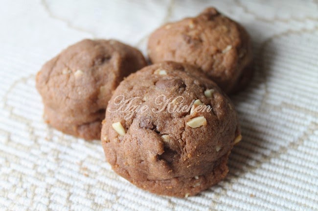 Biskut Coklat Chips - Azie Kitchen