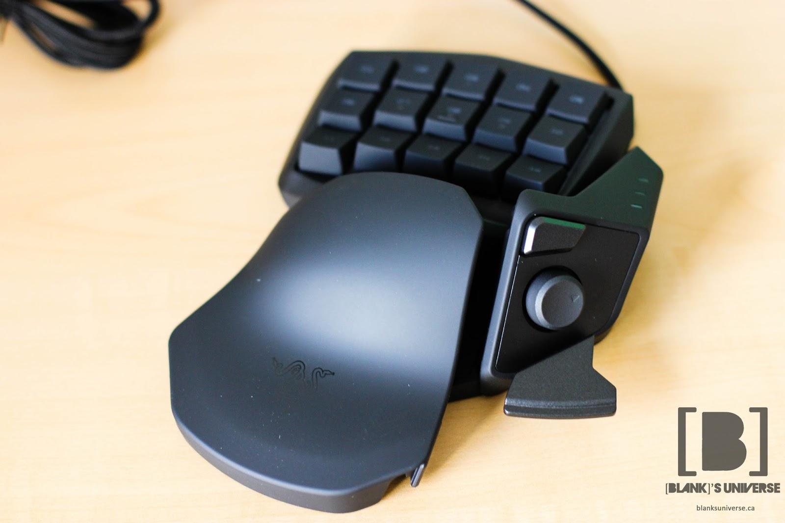 Razer Unleashes the Tartarus ~ [blank]'s Universe