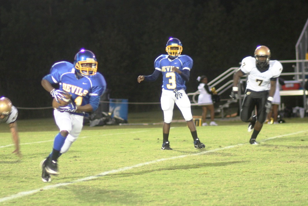 Warren County Screaming Devils: Warren County Trounces Twiggs