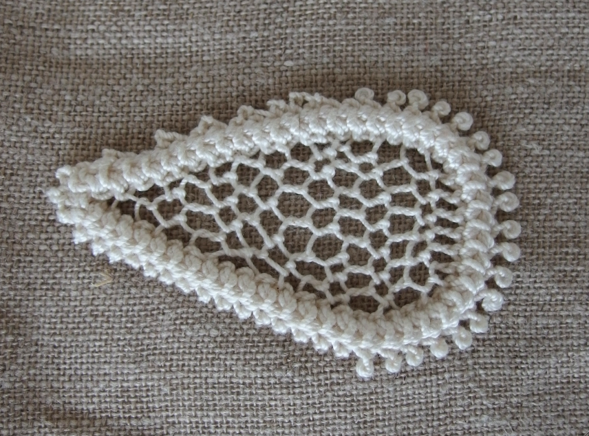 A T S W I M - T W O - B I R D S: Romanian point lace