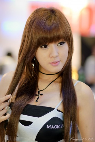 Race Queen - Hwang Mi Hee [황미희] ~ Auto-Sports News