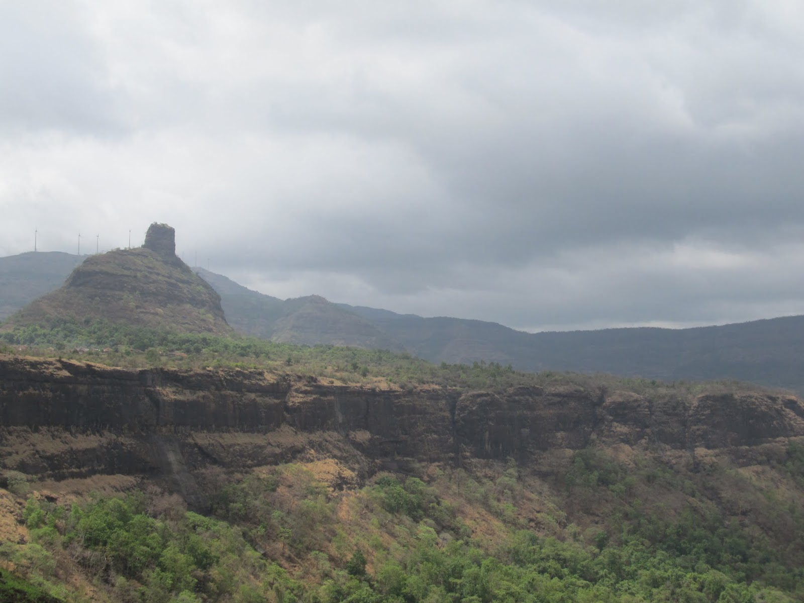 photos of trek trip: Peth fort ( Karjat )