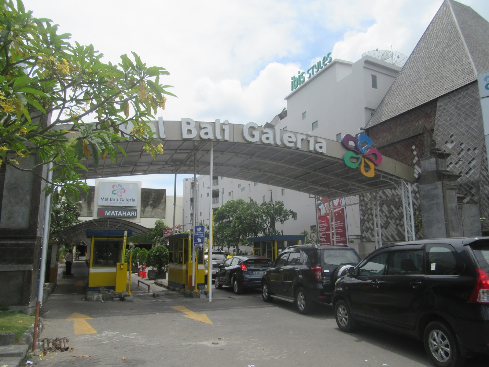 Vaihe Balilla: Matahari Mall ja Bali Brasco