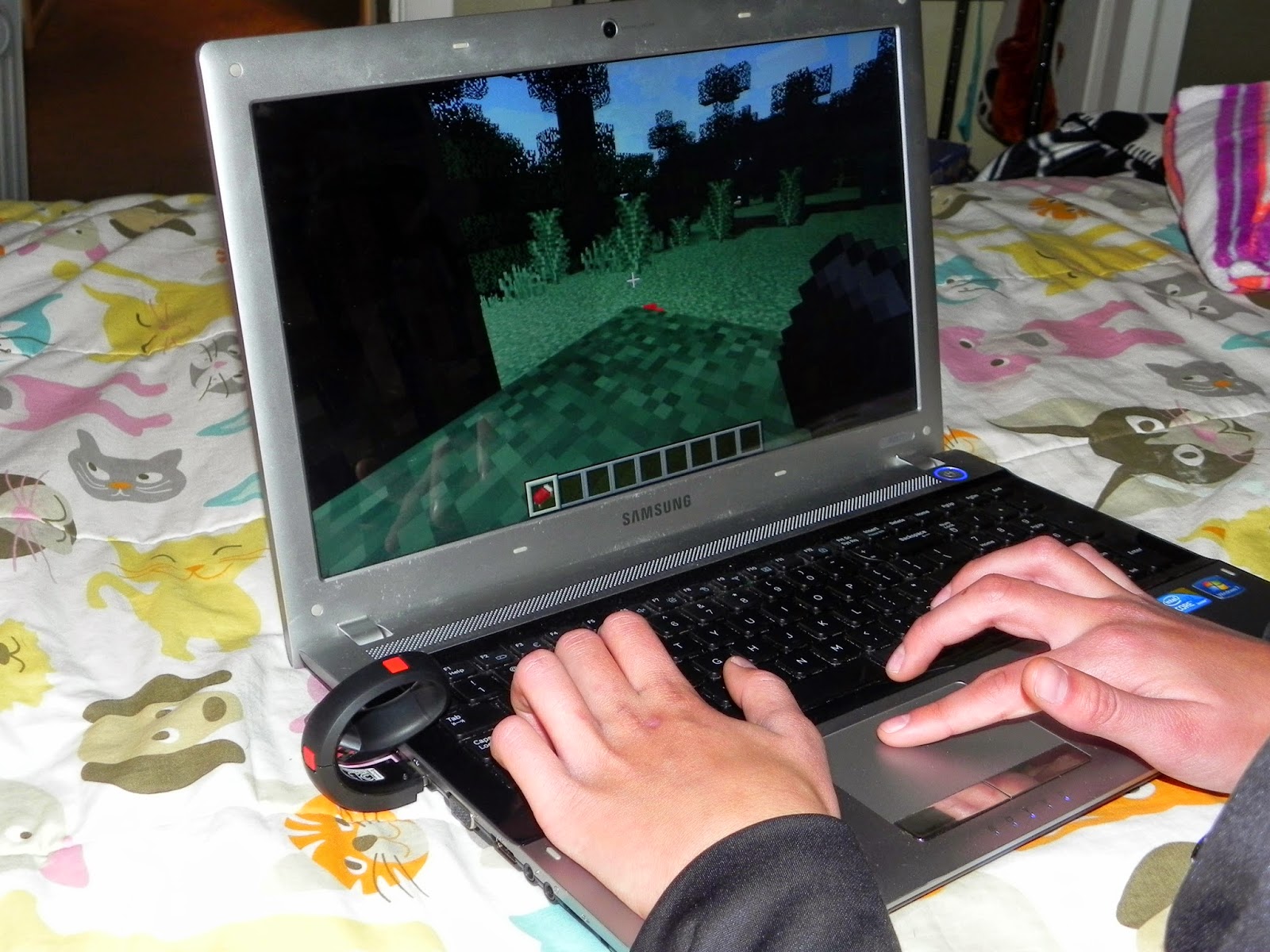 Smart n Snazzy: The Must-Have Gift for the Minecraft Obsessed - Gameband!