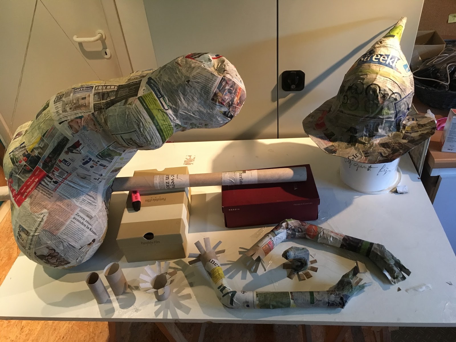 zelf een piñata maken / knutselen: Piñata: Halloween heks (2016)