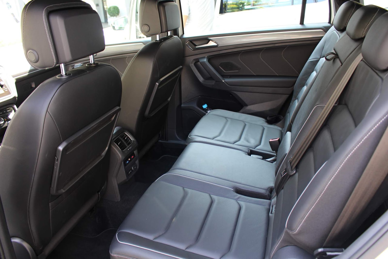 VW Tiguan AllSpace 2019 R-Line: Golf GTI familiar off-road