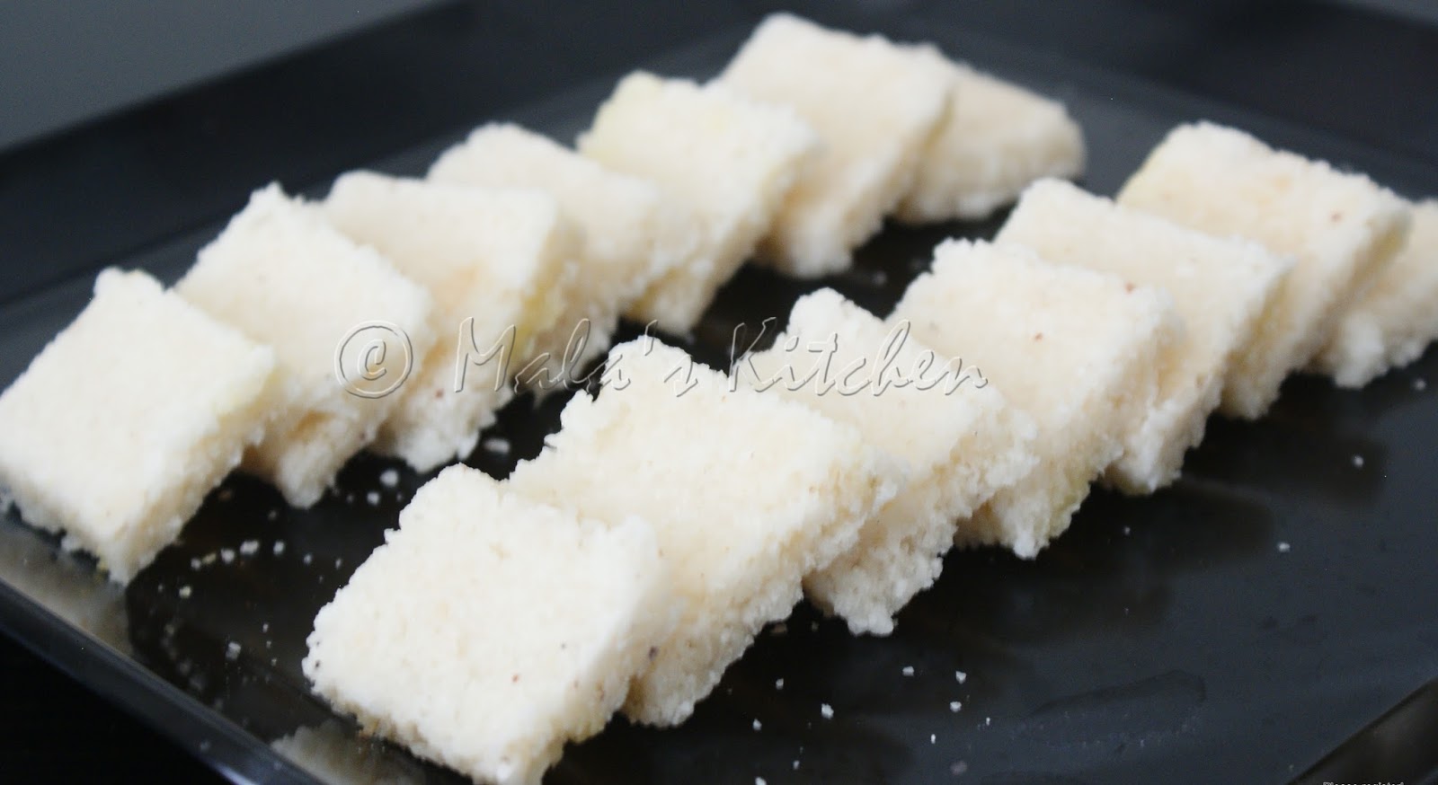 Kobri Mitai / Coconut Burfi - Malas-Kitchen