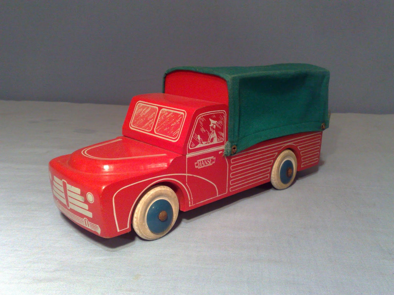 TOM's TECH TOYS: WOODEN TOY MODELS