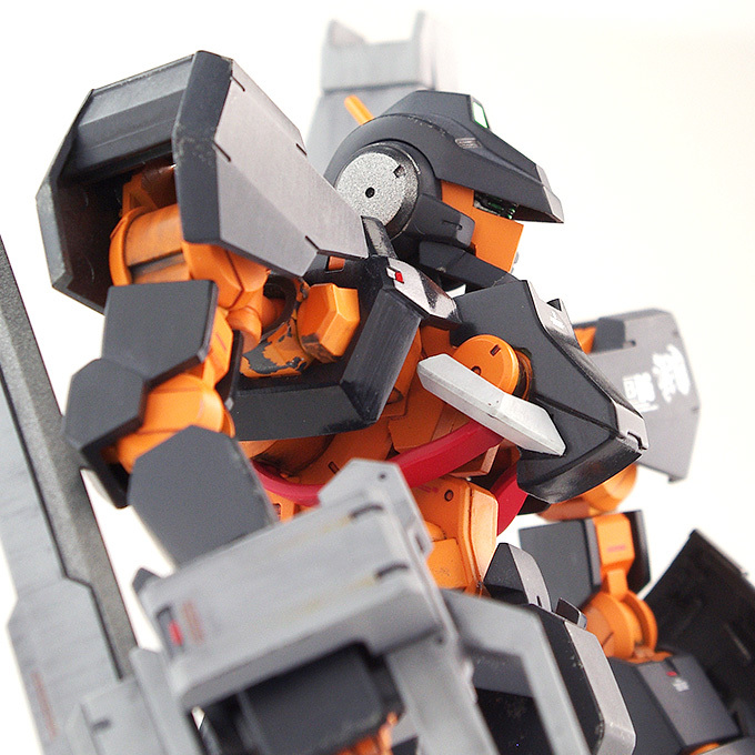 Custom Build: HG 1/144 Graze Custom Unit