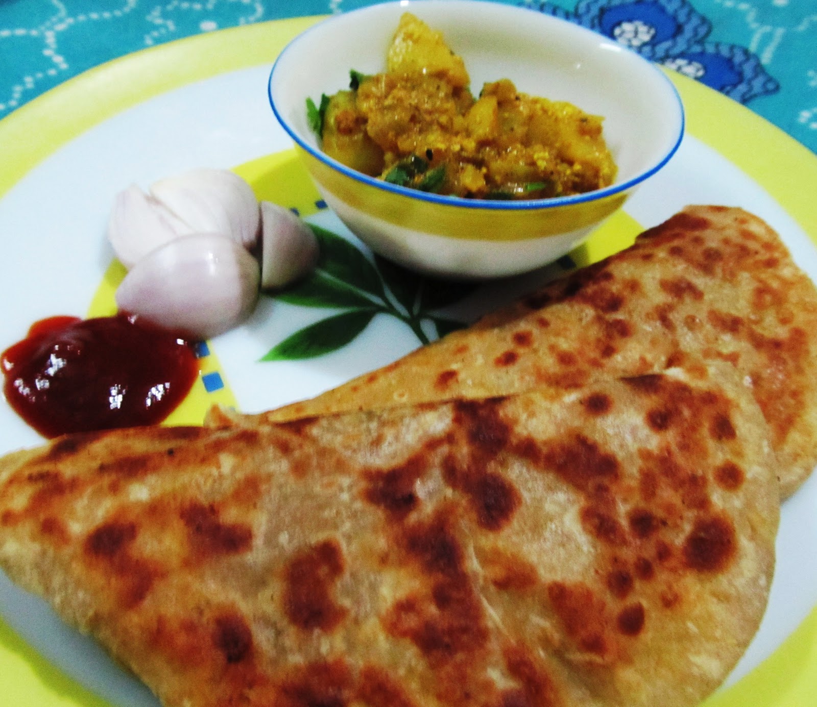 Aamader Blog: Stuffed Paratha / Daal stuffed parantha