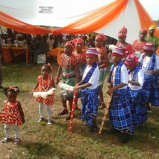 Entyna's world: Gospel Singer Sinachi Weds Traditionally in Style