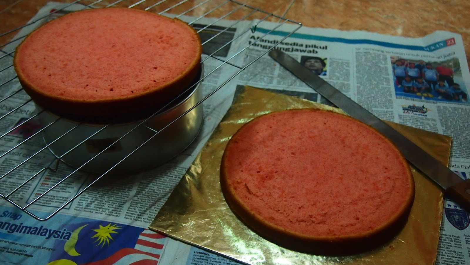 MamaMia Kitchen: KEK STRAWBERRY SIMPLE