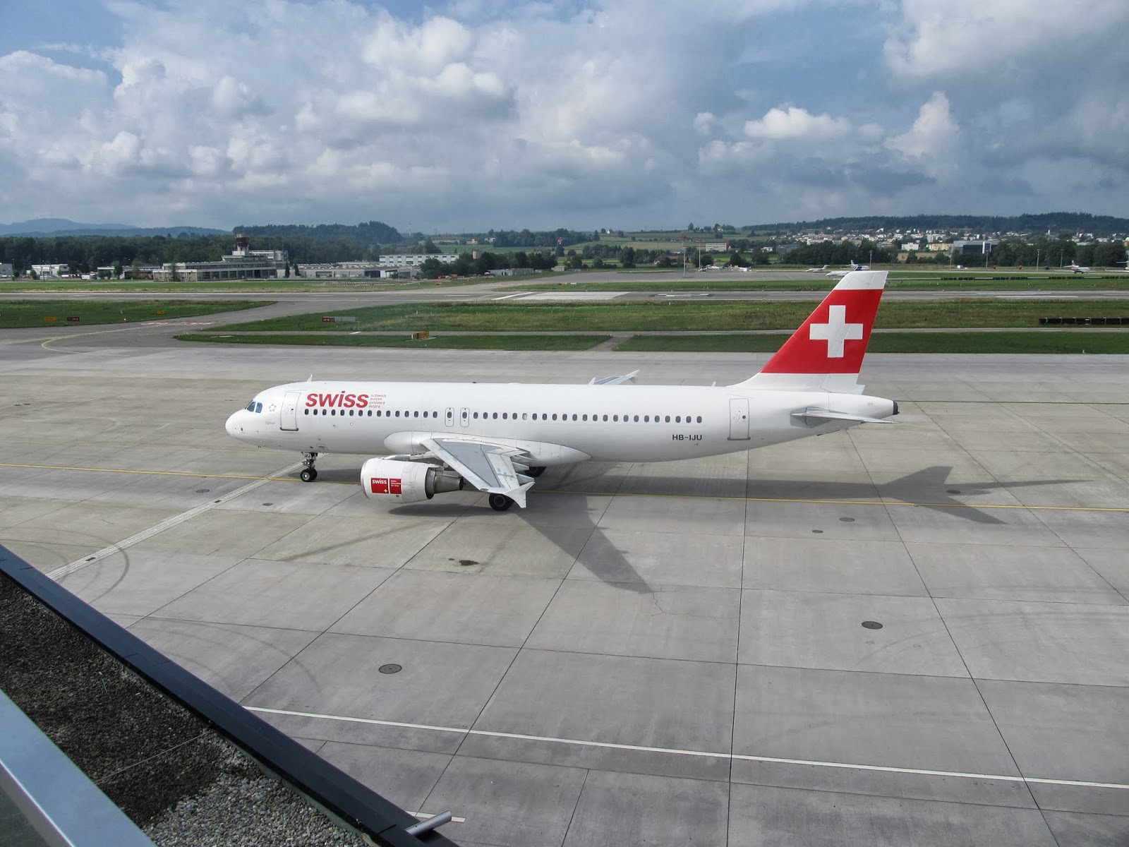 Aircraft Pics: Swiss International Airlines Airbus A320