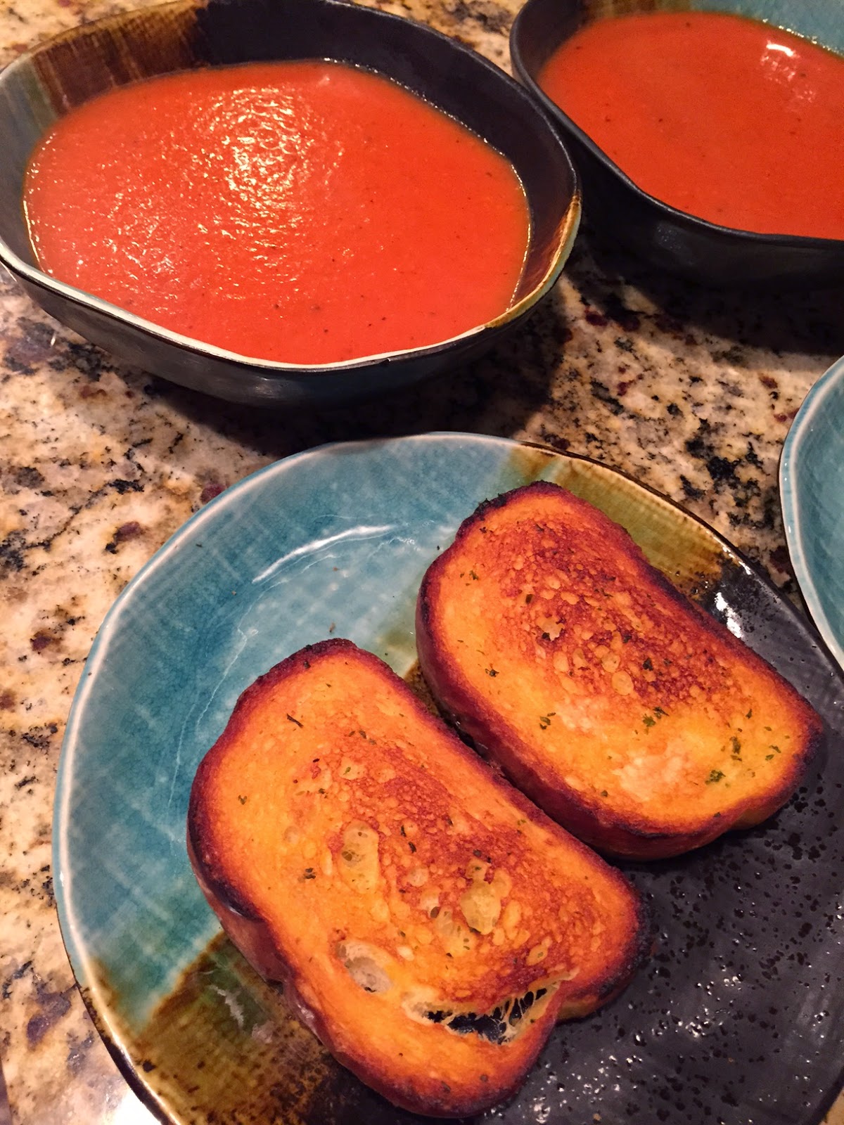 Kristen's Kitchen: Copy-cat Medieval Times Tomato Bisque