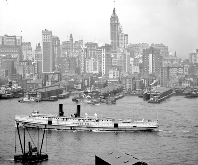 Walk in New York: New York Vintage - East River Skyline 1908