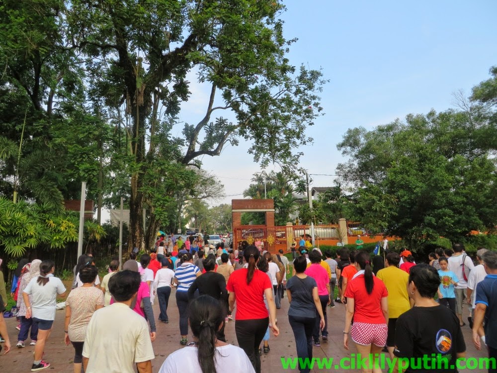 CikLilyPutih The Lifestyle Blogger: BerZUMBA Untuk Butterfly Walk Di ...