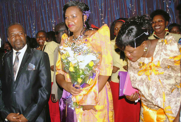 WATCHMAN AFRICA : Pastor David Kiganda finds new rib from Zimbabwe ...