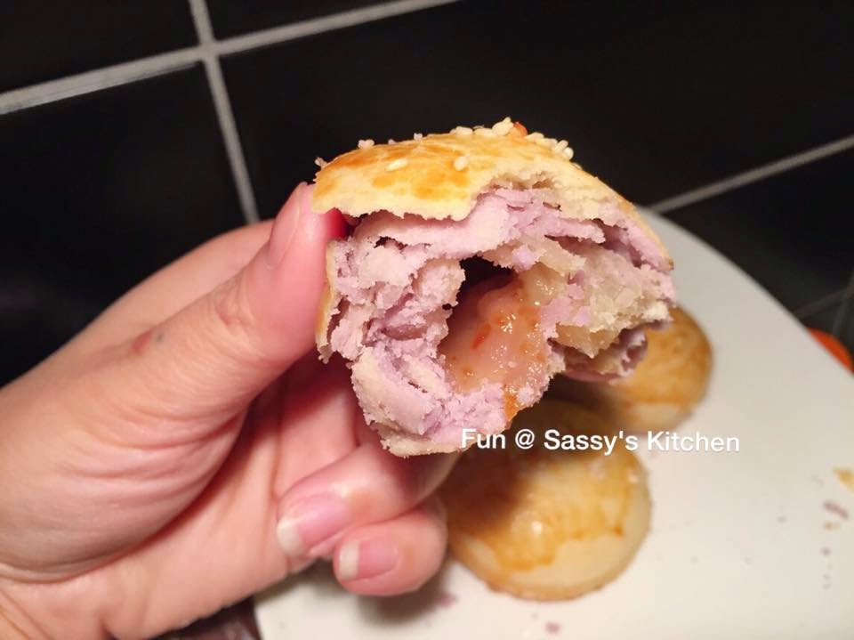 Plate & Palate: Beh Teh Sor/Pong Piah/马蹄酥 by Angela Seah Thulin