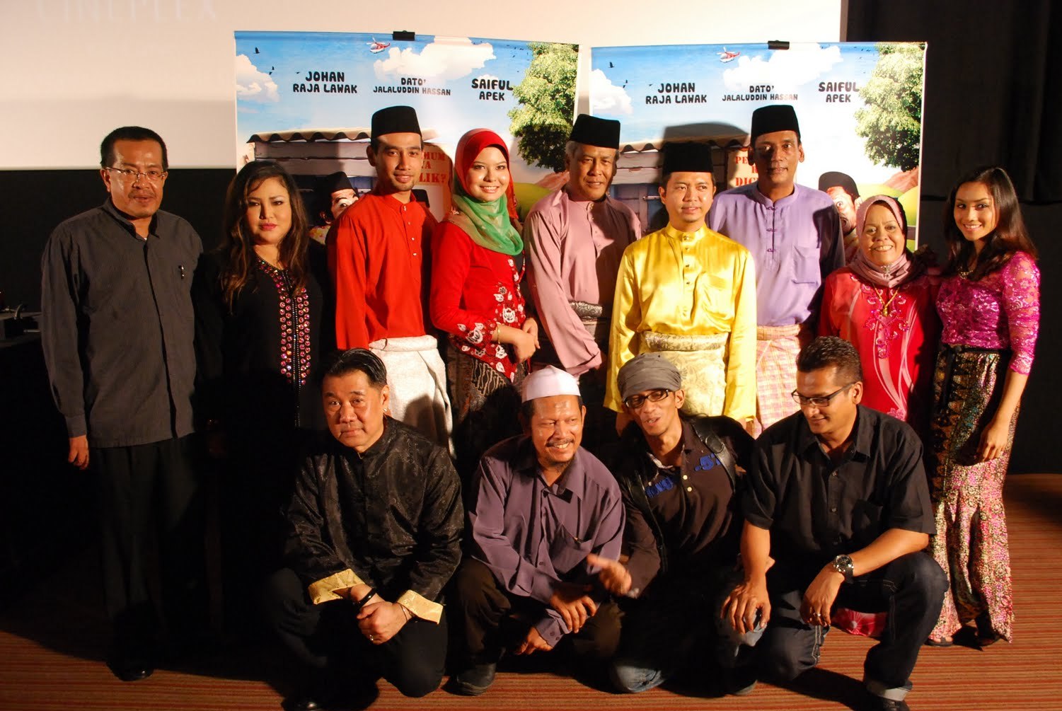 Review Filem Raya Tak Jadi